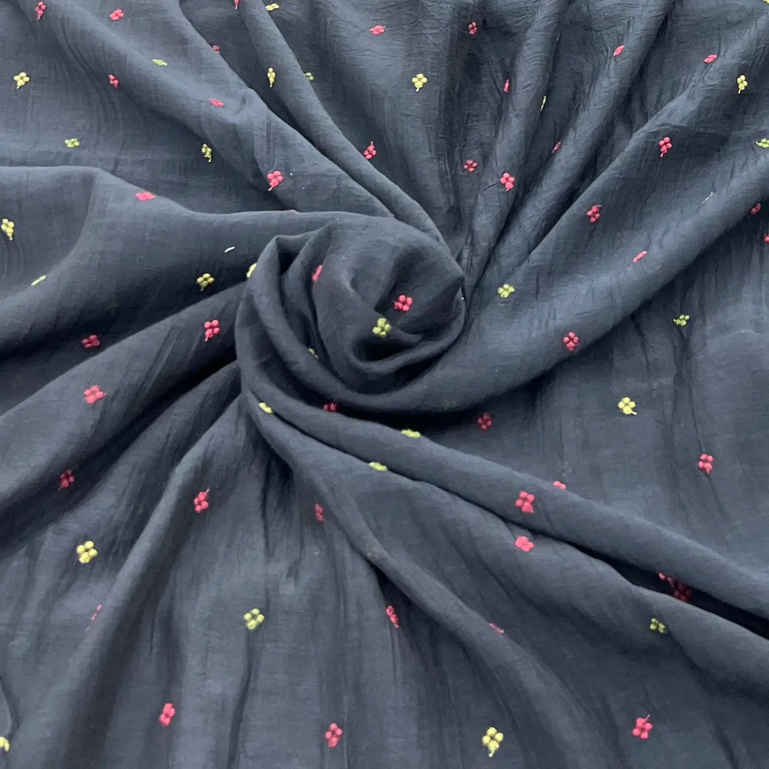 Pink Diamond Shape Thread Mul Chanderi Embroidery – Saroj Fabrics